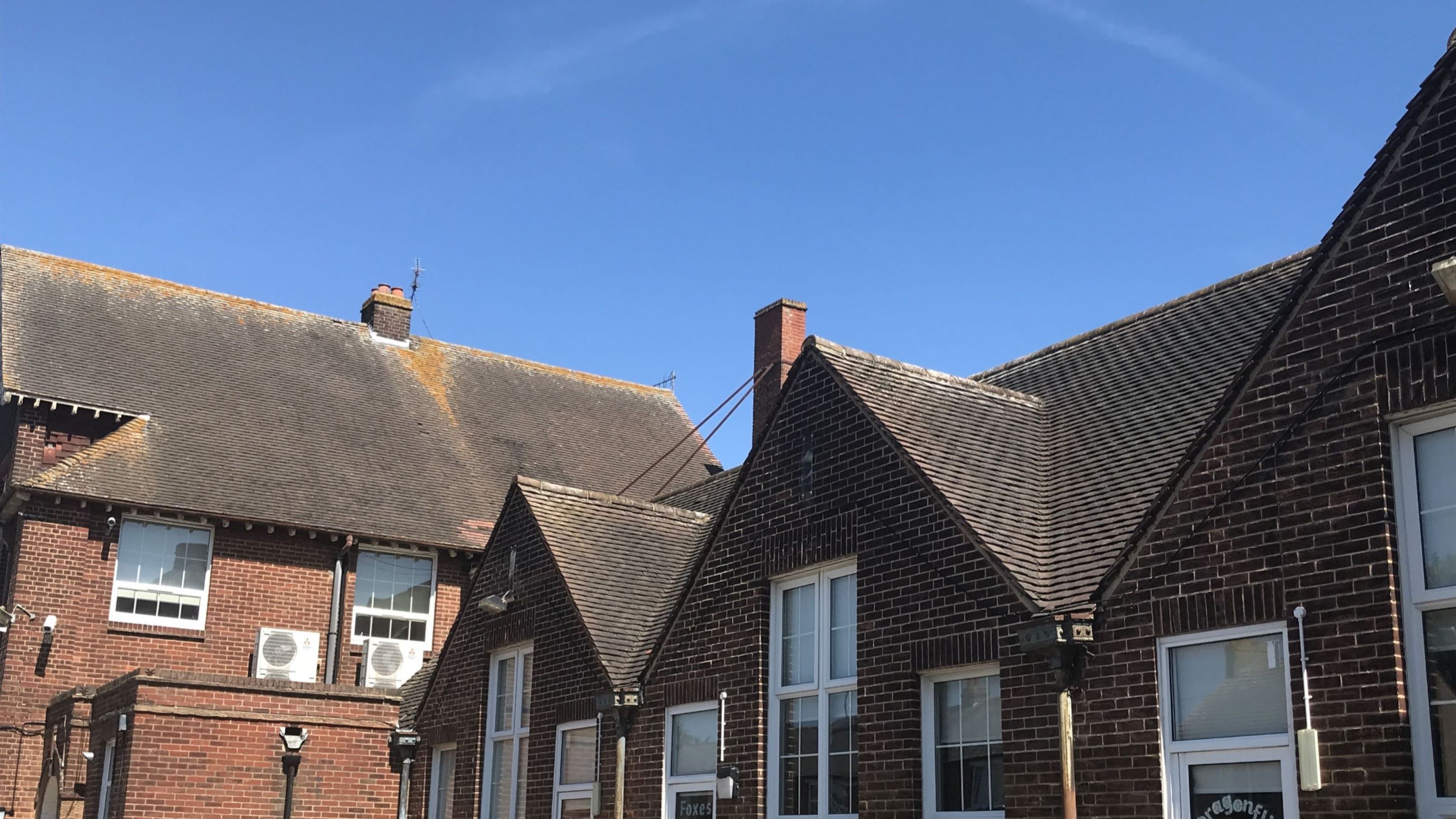 Roof Defect Inspections for Schools: Avoiding Costly Repairs